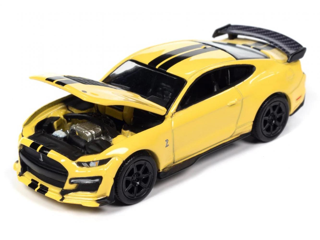 Auto World 2021 Ford Mustang Shelby GT500 Carbon Fiber Track Pack ...