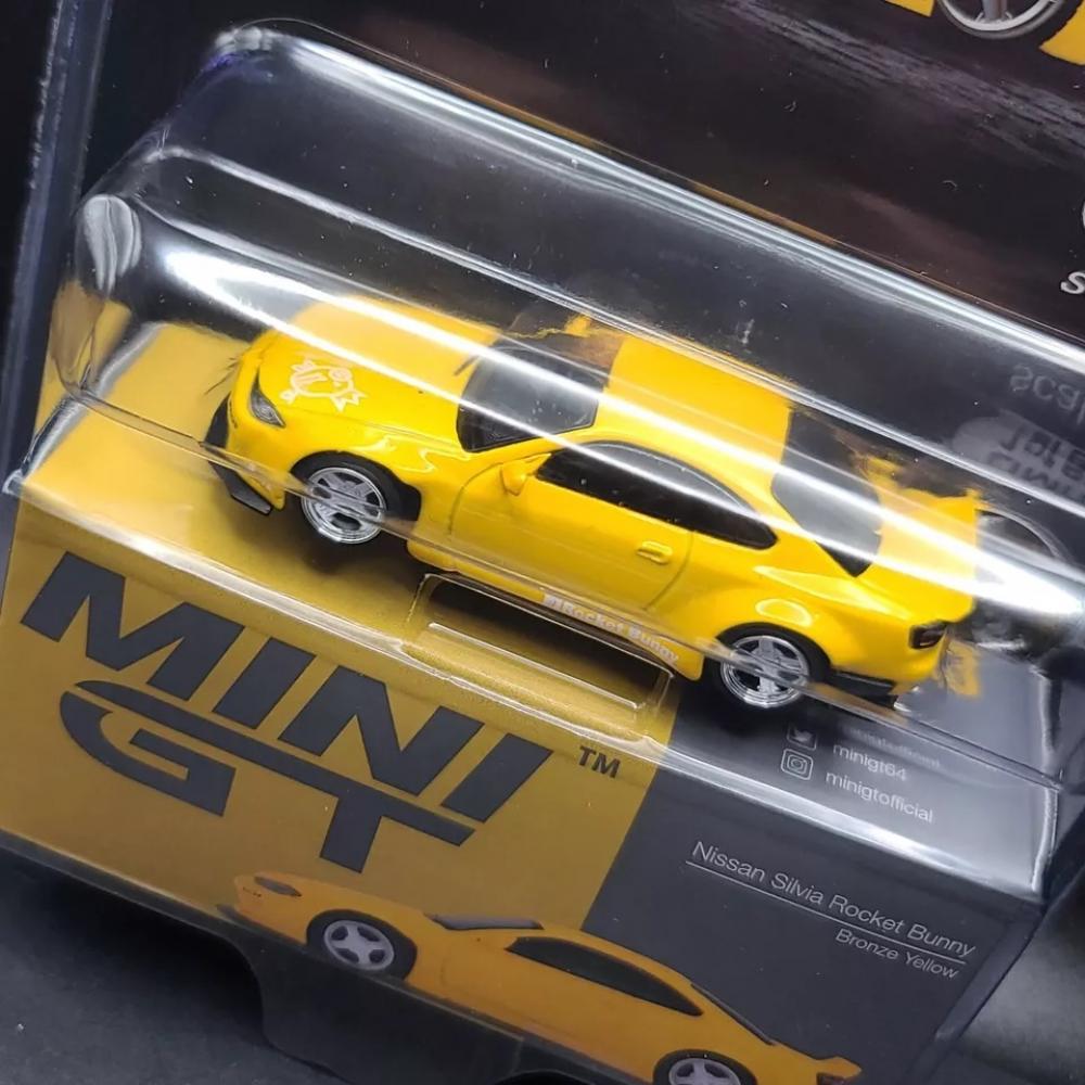 MINI GT Nissan Silvia S15 RHD Yellow